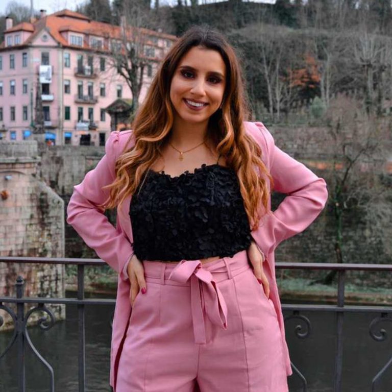 Bio Renata Ribeiro - BusinessTalks.